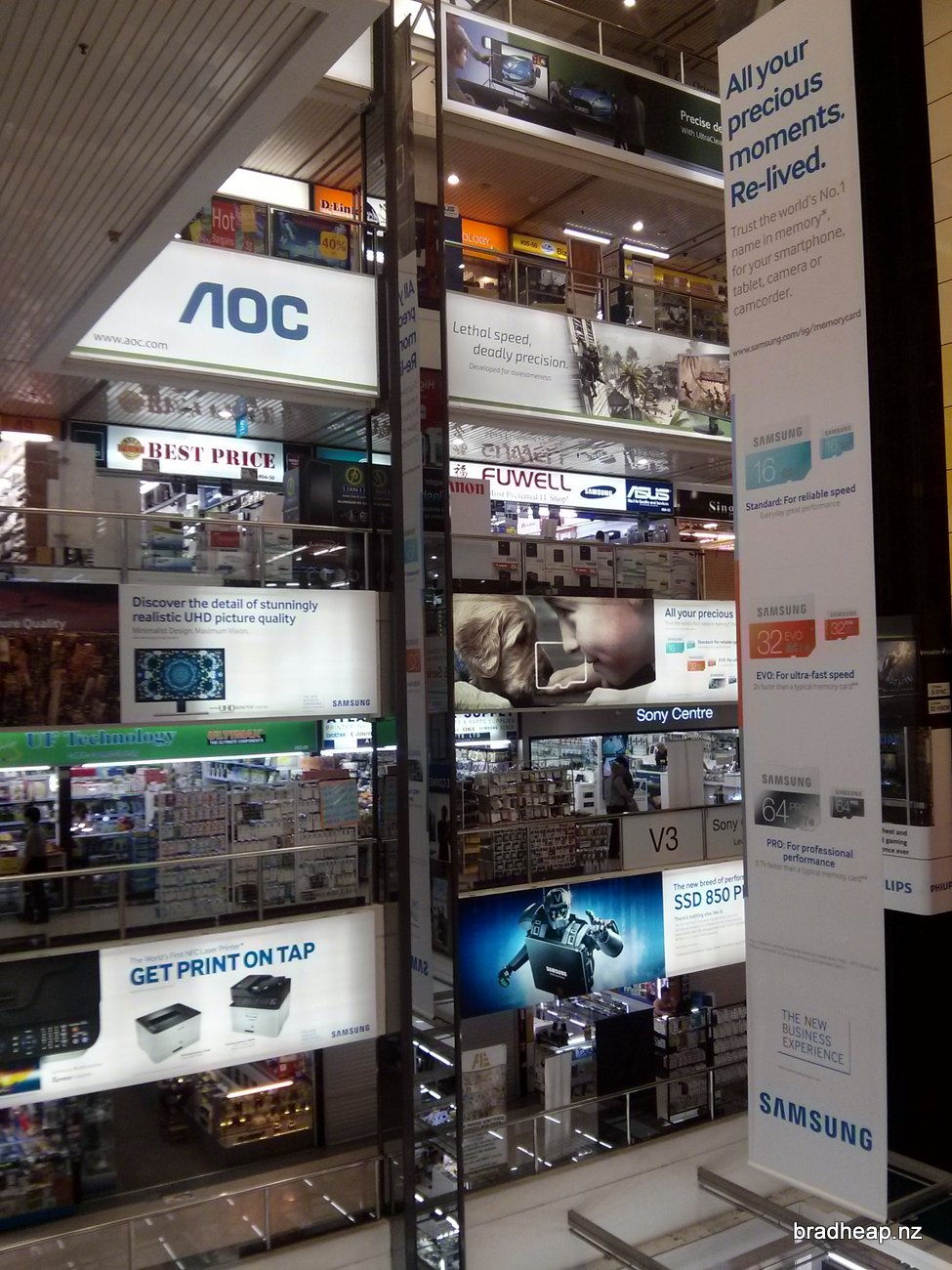 Sim Lim Square – Brad